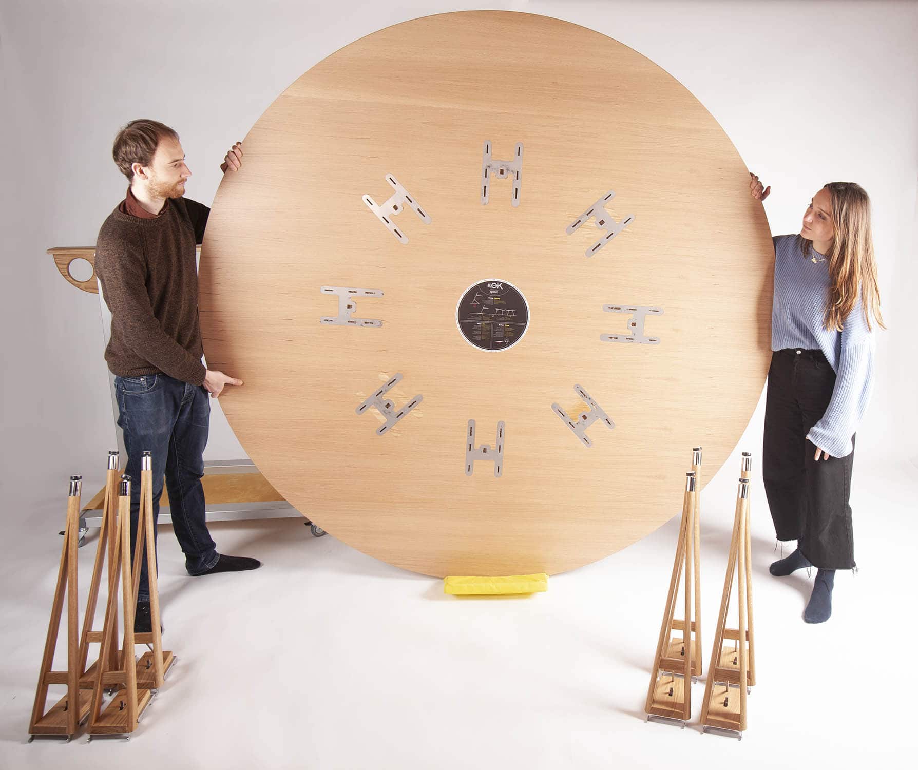 ILOK System modular round tables design by Patrick Sarran - QUISO